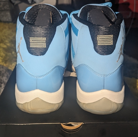 Jordan | Shoes | Nike Air Jordan 1 Pantone Gift Of Flight | Poshmark